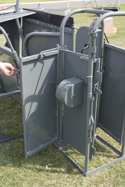 WW Livestock Chutes, Maternity Pens, Longhorn Chutes, & Calf Tables