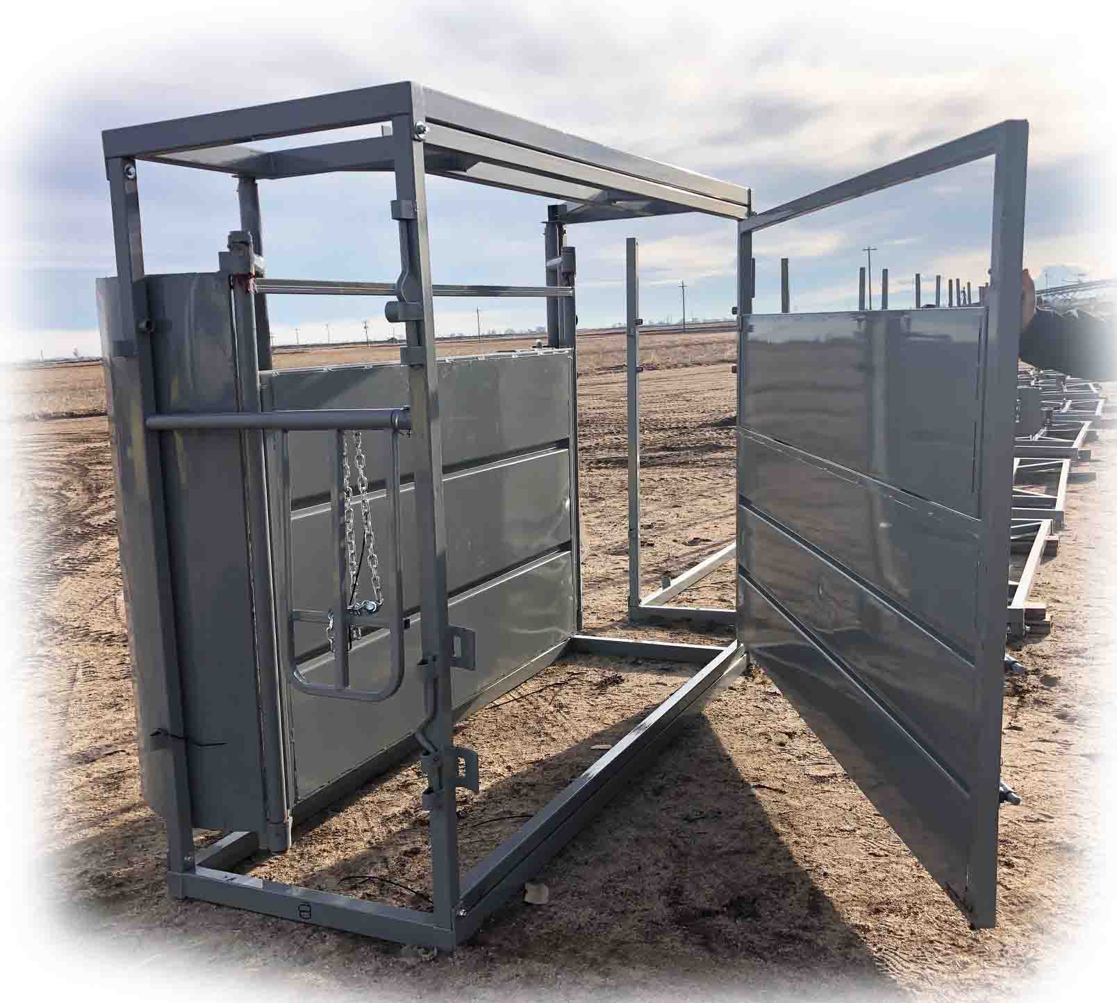 Renegade Manual Cattle Chutes Single Side Exit, Parallel Squeeze Chute ...